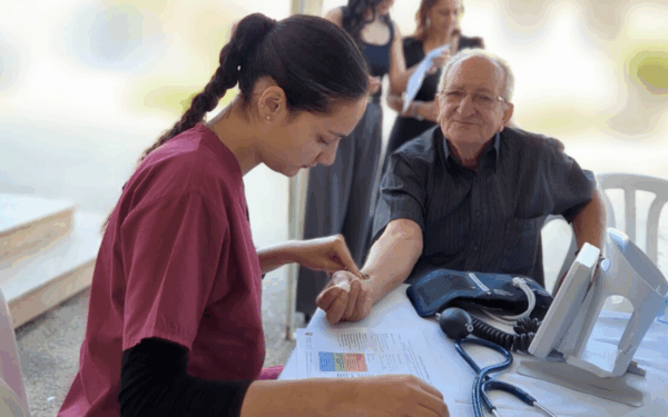 Mobile clinic launches new academic year - Medical School - University ...