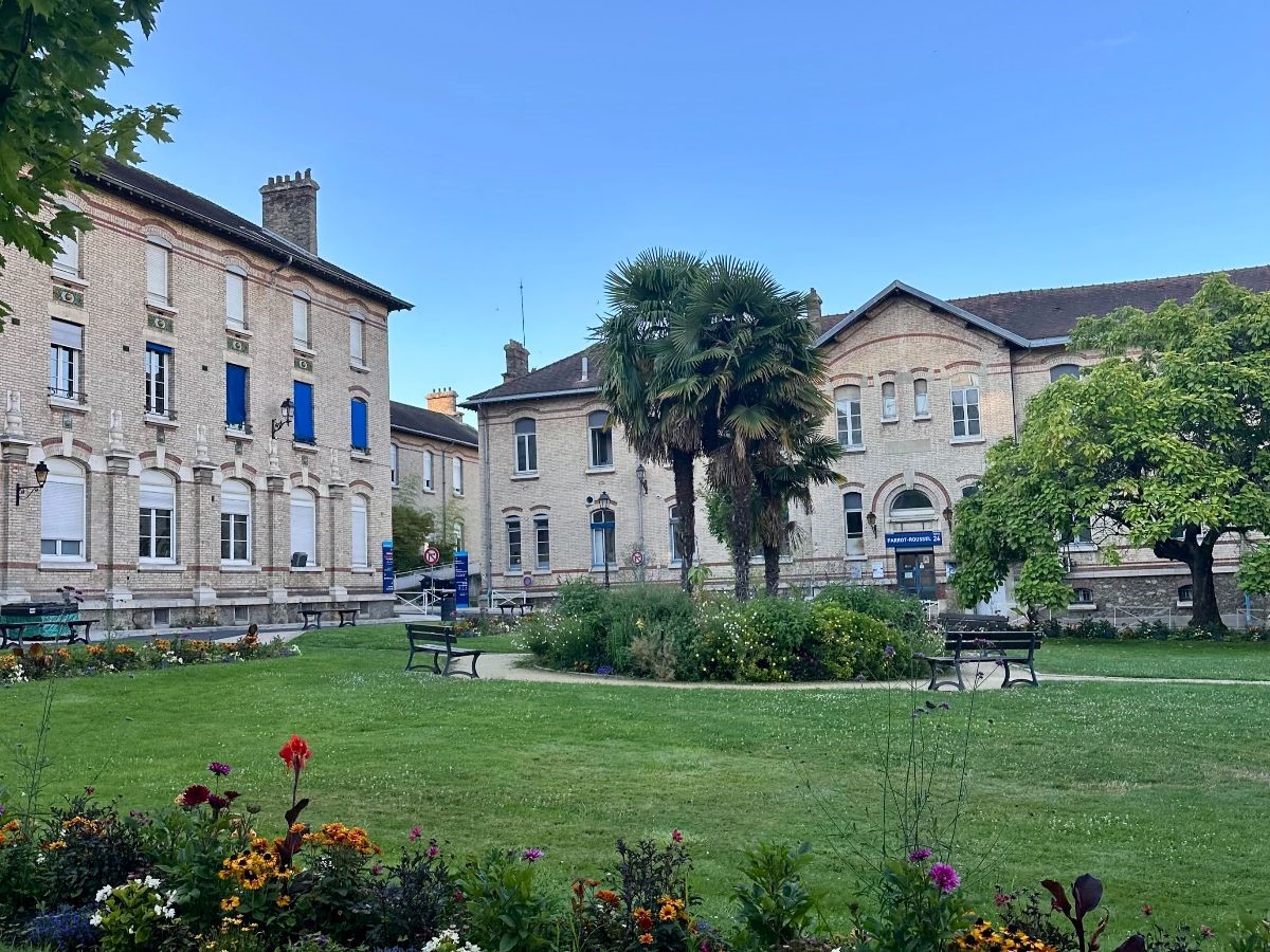 Sorbonne collaboration opens doors to Paris Hospital experience for ...